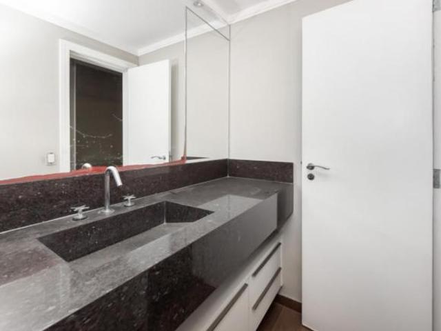 Confortável apartamento para venda em Ipiranga com 3 quartos, sendo 3 suítes, 140m² felipearanha#W