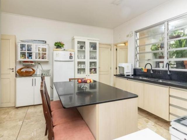 Funcional apartamento para venda em Itaim Bibi com 3 quartos, sendo 1 suíte, 180m² remaxfront#0N9S
