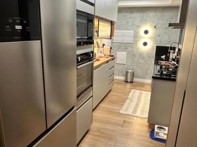 Aconchegante apartamento para venda e locação em Jardim Marajoara com 3 quartos, sendo 1 suíte, 123m