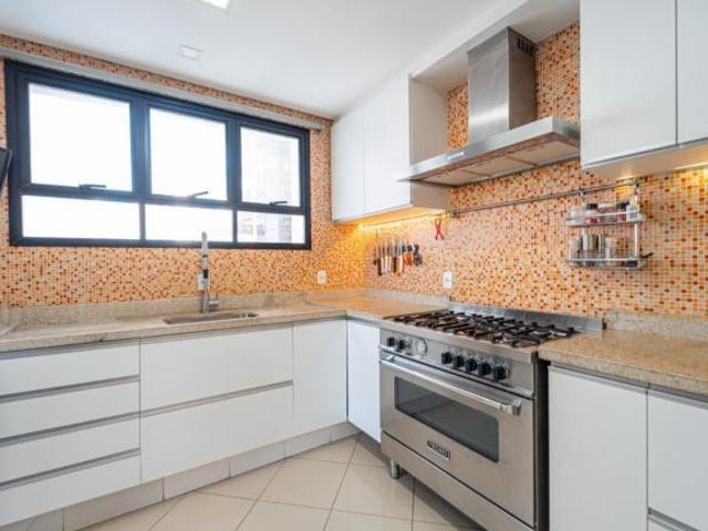 Sensacional apartamento para venda em Jardim Parque Morumbi com 4 quartos, sendo 2 suítes, 285m² r