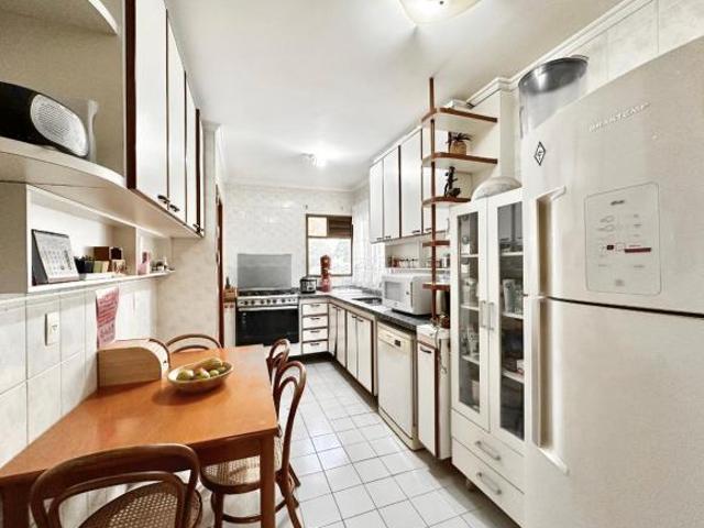 Aconchegante apartamento para venda em Liberdade com 3 quartos, sendo 1 suíte, 133m² maiaragarrutt