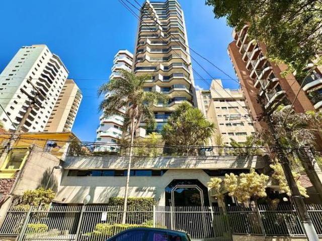 Versátil apartamento para venda em Aclimação com 3 quartos, sendo 2 suítes, 226m² jpaulo oliveira#
