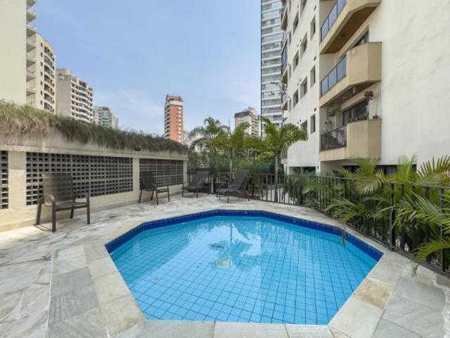 Versátil apartamento para venda em Chácara Inglesa com 3 quartos, sendo 1 suíte, 98m² giseleboassa