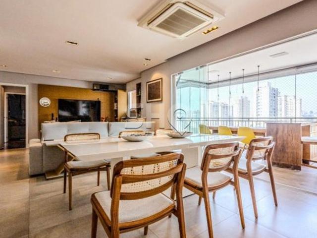 Versátil apartamento para venda em Lapa com 3 quartos, sendo 3 suítes, 133m² leilaricci#QTSSV