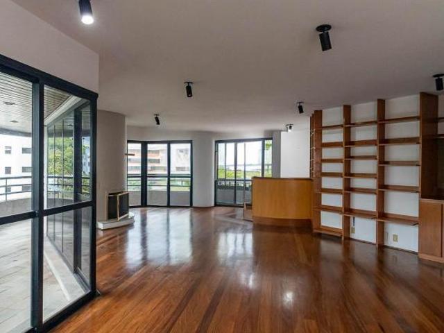 Sensacional apartamento para venda em Perdizes com 4 quartos, sendo 3 suítes, 215m²