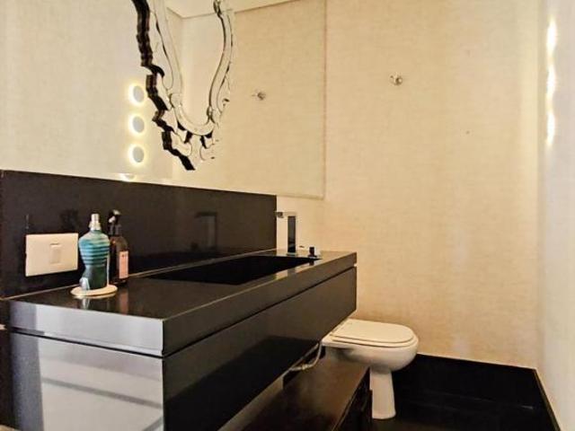 Versátil apartamento para venda em Perdizes com 3 quartos, sendo 3 suítes, 300m² danielebolzonello