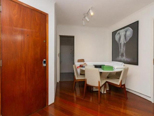 Elegante apartamento para venda em Perdizes com 3 quartos, sendo 1 suíte, 83m²