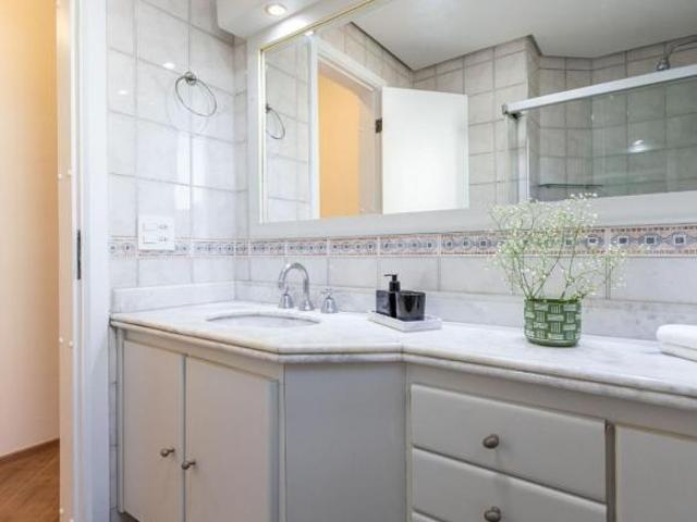 Agradável apartamento para venda em Vila Clementino com 4 quartos, sendo 2 suítes, 152m²