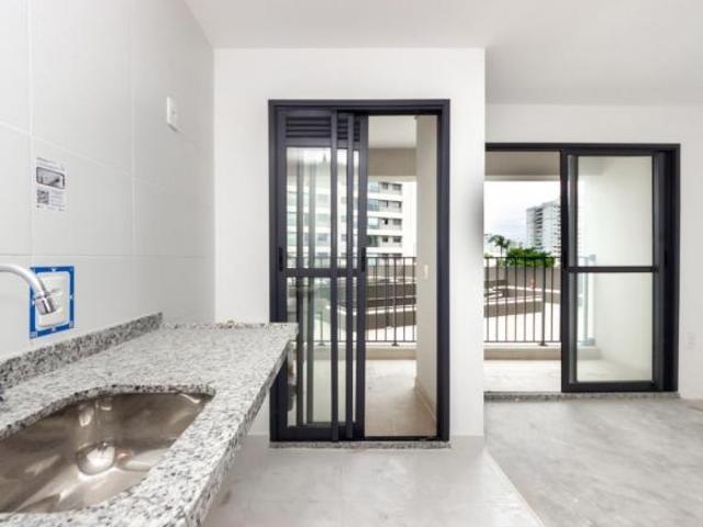 Versátil apartamento para venda em Vila Anastácio com 2 quartos, 47m²