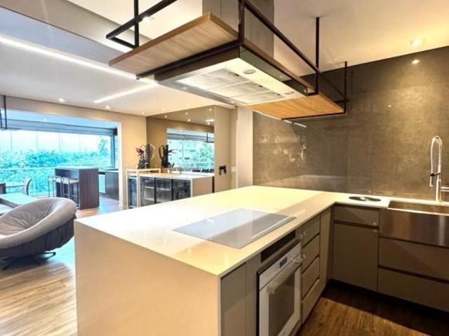 Funcional apartamento para venda em Vila Anastácio com 2 quartos, sendo 2 suítes, 134m² rodrigomes