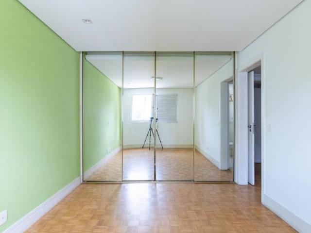 Aconchegante apartamento para venda em Vila Suzana com 4 quartos, sendo 3 suítes, 199m² monicaamer
