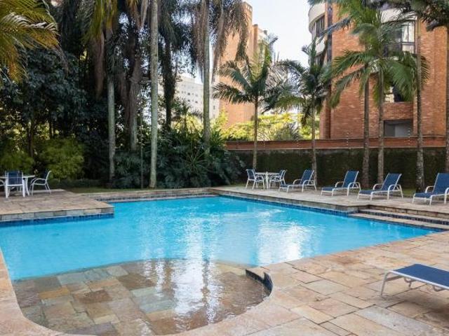 Versátil apartamento para venda em Vila Suzana com 4 quartos, sendo 2 suítes, 198m² remaxempire#YY