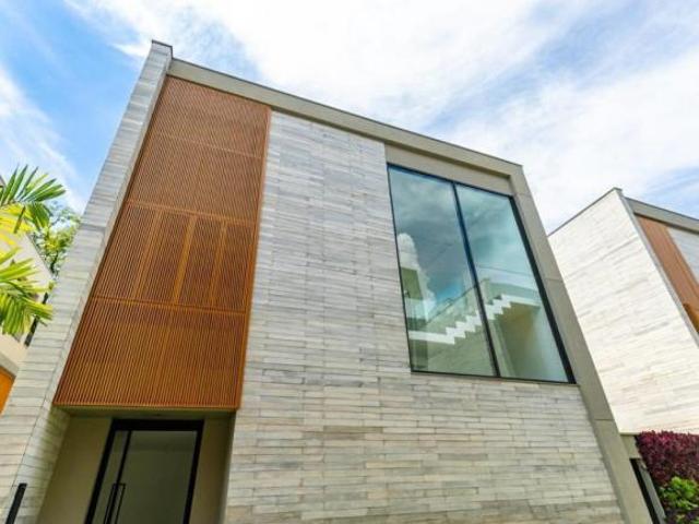 Funcional casa em condomínio para venda com 3 quartos, sendo 3 suítes, 620m² remaxares#S8YQ9