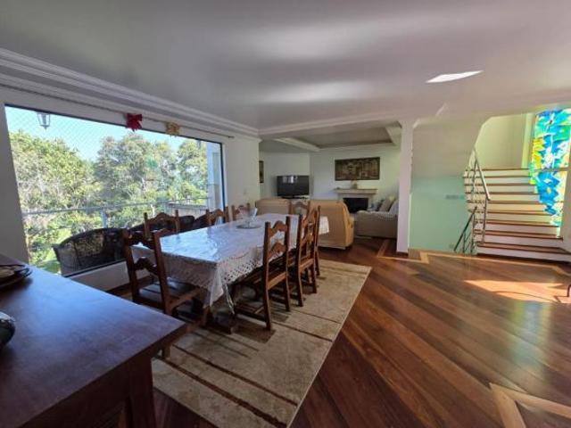 Confortável casa em condomínio para venda com 4 quartos, sendo 2 suítes, 251m² remaxjoy#O0SWS