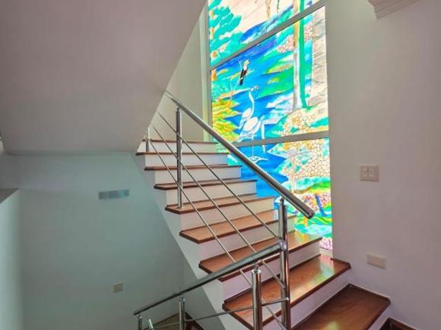 Versátil casa em condomínio para venda com 4 quartos, sendo 2 suítes, 251m² niezete gomes1#O0SWS