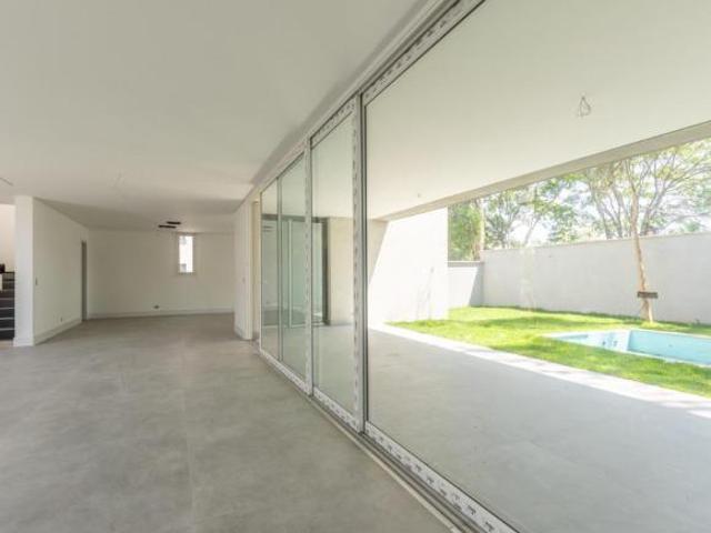 Confortável casa em condomínio para venda com 4 quartos, sendo 4 suítes, 719m² remaxares#KOBII