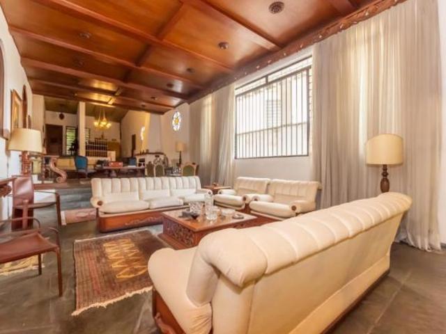 Versátil casa para venda em Campo Belo com 5 quartos, sendo 4 suítes, 369m² vlamirfreitas#3TJ73