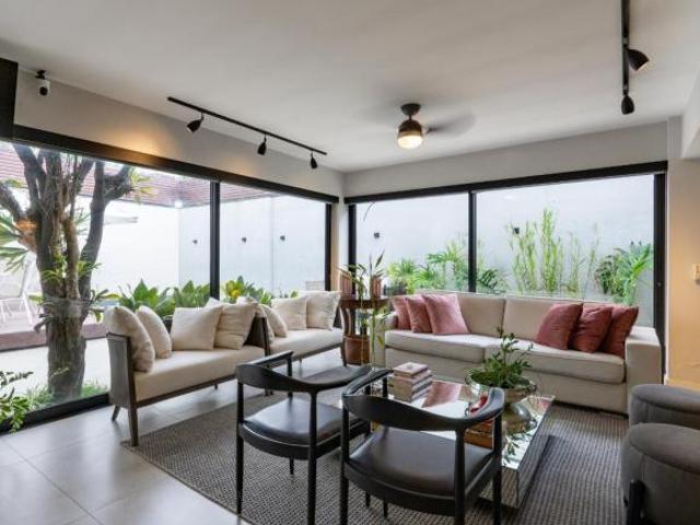 Versátil casa para venda em Alto de Pinheiros com 4 quartos, sendo 4 suítes, 344m² remaxmonarca#WM