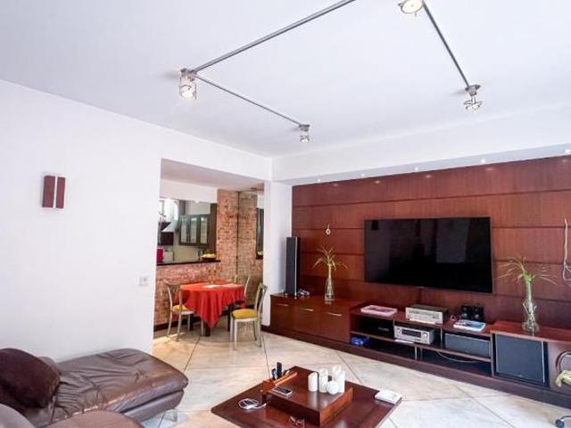 Agradável casa para venda em Jardim Europa com 1 quarto, sendo 1 suíte, 302m²