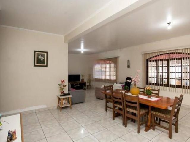 Elegante casa para venda em Jardim Pirituba com 3 quartos, sendo 1 suíte, 313m²