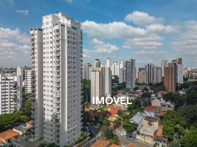 Imperdível casa para venda em Parque Colonial com 4 quartos, sendo 2 suítes, 280m²
