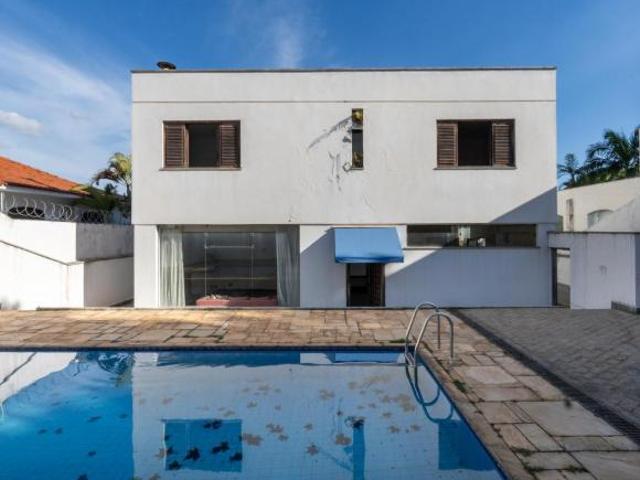 Espetacular casa para venda em Vila Tramontano com 4 quartos, sendo 2 suítes, 375m²