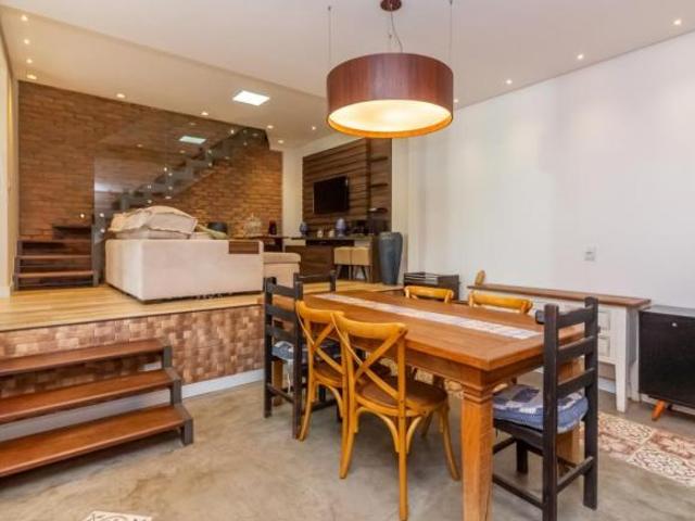 Versátil casa para venda em Vila Anglo Brasileira com 1 quarto, sendo 1 suíte, 114m²