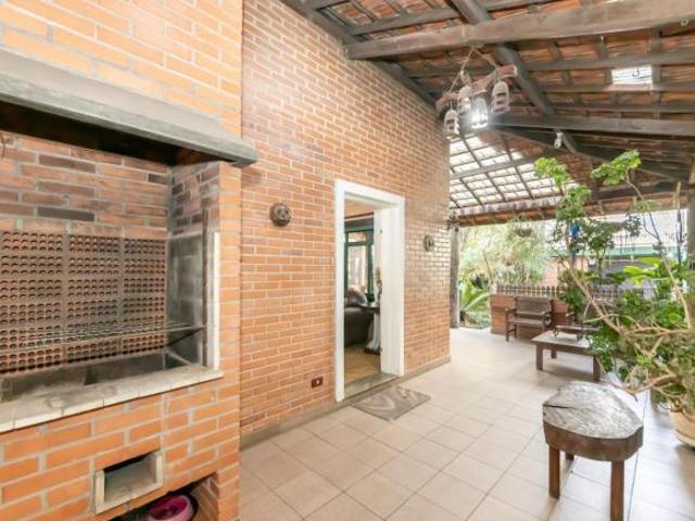 Versátil casa para venda em Vila Guarani Z Sul com 4 quartos, sendo 1 suíte, 350m² remaxfront#US