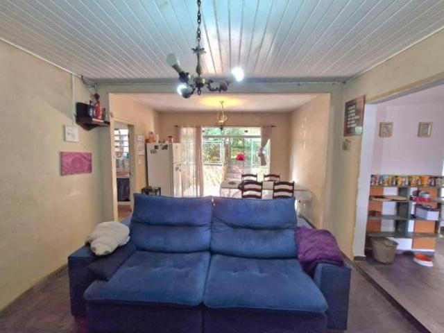 Agradável casa para venda em Vila Mariza Mazzei com 5 quartos, sendo 1 suíte, 298m²