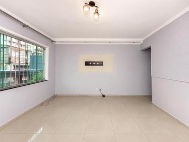 Versátil casa para venda e locação em Vila Isolina Mazzei com 3 quartos, sendo 3 suítes, 218m² nie