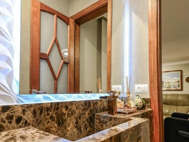 Sensacional casa para venda em Jardim da Glória com 3 quartos, sendo 3 suítes, 215m² theremaxcolle