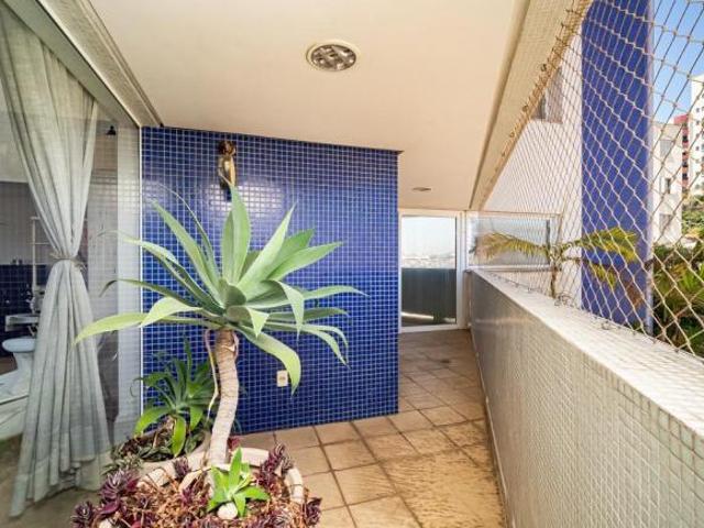 Agradável duplex para venda em Perdizes com 4 quartos, sendo 2 suítes, 222m²