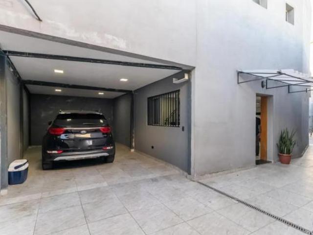 Funcional sobrado para venda em Piqueri com 3 quartos, sendo 1 suíte, 307m²