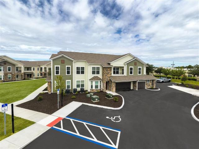 Verso 1 Bedroom Apartment for Rent at 6100 Echelon Way, Davenport, FL 33896