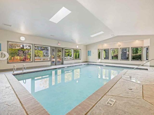 Vesta 3 Bedroom Apartment for Rent at 18666 Redmond Way, Redmond, WA 98052 Southeast Redmond