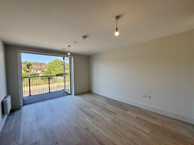 Vesta Boulevard, Exeter EX4 1 bed apartment to rent £1,355 pcm £313 pw