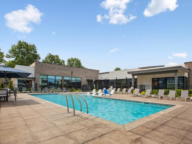 Vesta City Park Apartments Studio Apartment for Rent at 2322 Arbor Loop Dr, Charlotte, NC 28217 Eagle Lake