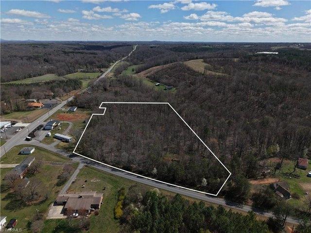 Vestal Rd, Jonesville, NC 28642