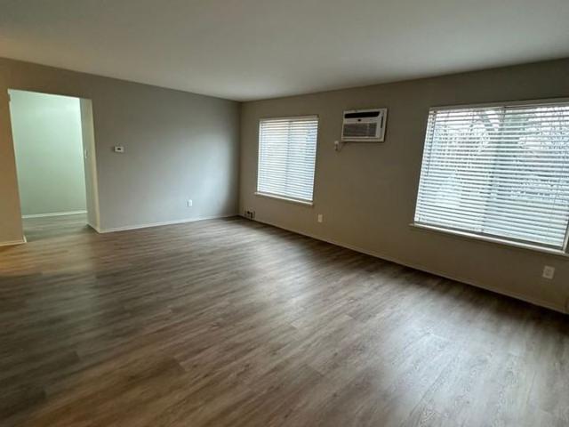 Vester Apartments 2 Bedroom Apartment for Rent at 384 Vester St, Ferndale, MI 48220