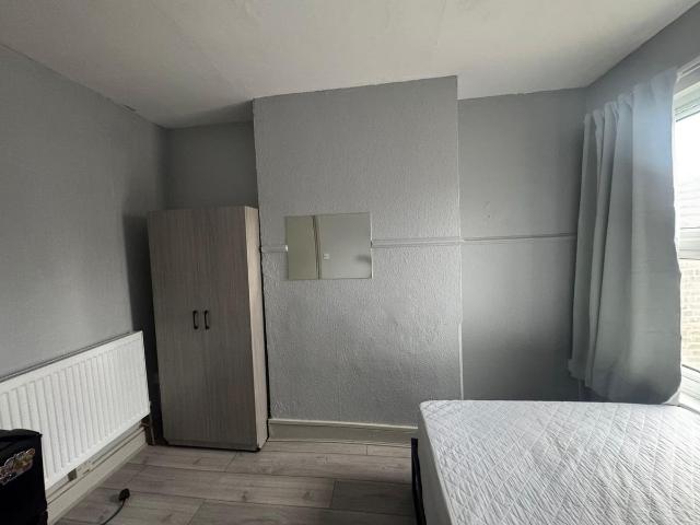 Vestry Road, Walthamstow E17, Room to rent, £725 pcm | PrimeLocation