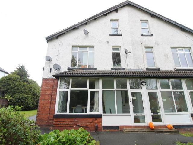 Vesper Road, Leeds LS5, 3 bed flat to rent, £1,350 pcm | PrimeLocation