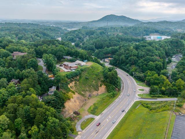 Veterans Blvd, Pigeon Forge, TN 37863