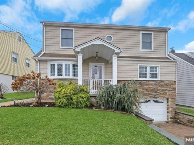 Veterans Pl, North Arlington, Home For Sale