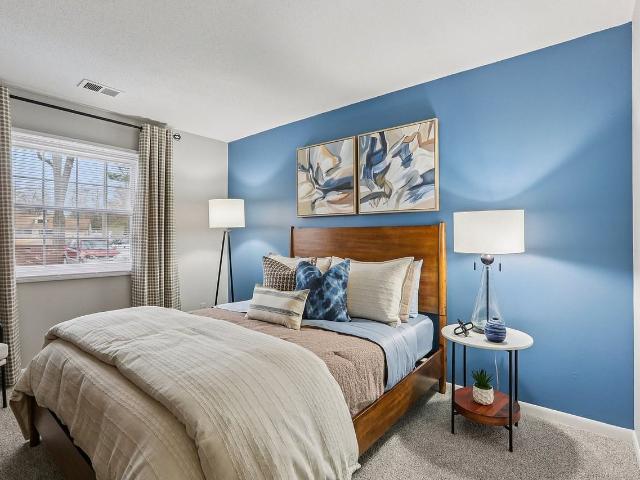 Vetra 5480 1 Bedroom Apartment for Rent at 5480 Michigan Rd, Indianapolis, IN 46228 Crooked Creek
