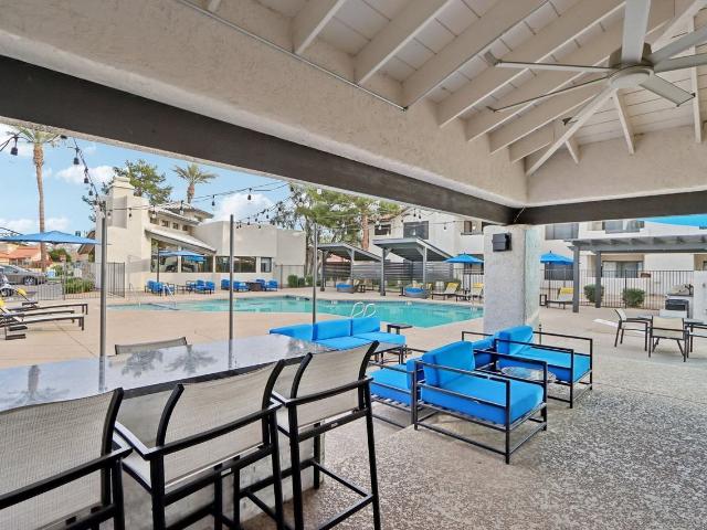 Vetra Chandler 3 Bedroom Apartment for Rent at 4909 W Joshua Blvd, Chandler, AZ 85226