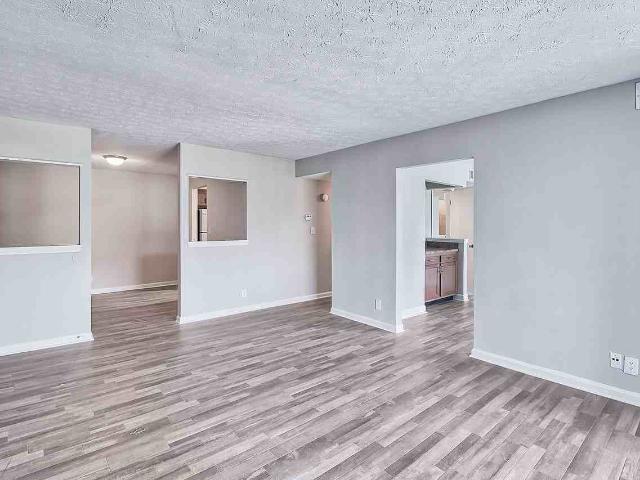 Vetra Hurstbourne 1 Bedroom Apartment for Rent at 175 La Fontenay Dr, Louisville, KY 40223