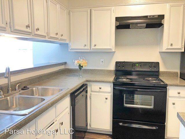 Vintage at Oak Hill 2 Bedroom Apartment for Rent at 1543 Babcock Rd, San Antonio, TX 78229 Oak Hills