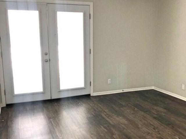 Vintage at Oak Hill 3 Bedroom Apartment for Rent at 1543 Babcock Rd, San Antonio, TX 78229 Oak Hills