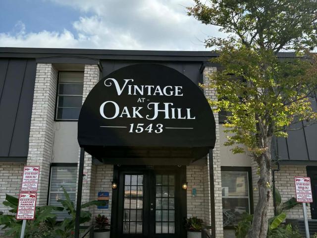 Vintage at Oak Hill
