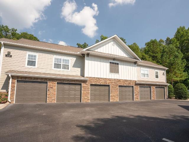 Vintage Creekwood Park Apartments 1 Bedroom Apartment for Rent at 245 Creekwood Cove Ln, Lenoir City, TN 37772